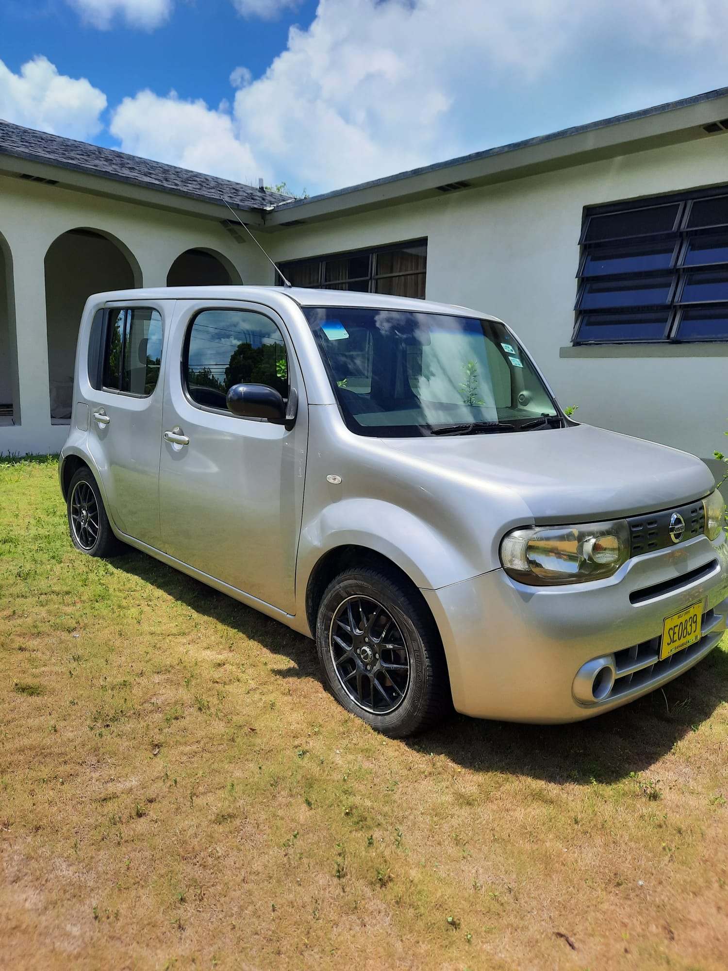 Nissan Cube – BnB Car Rentals